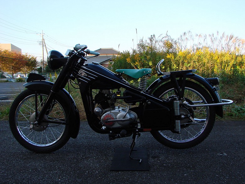 1953 Honda Dream 3E - RMD Motors