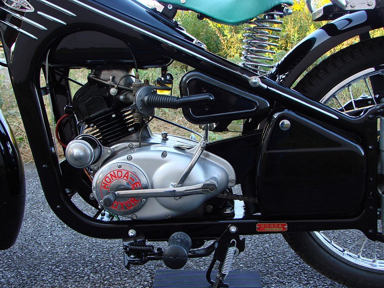1953 Honda Dream 3E - RMD Motors